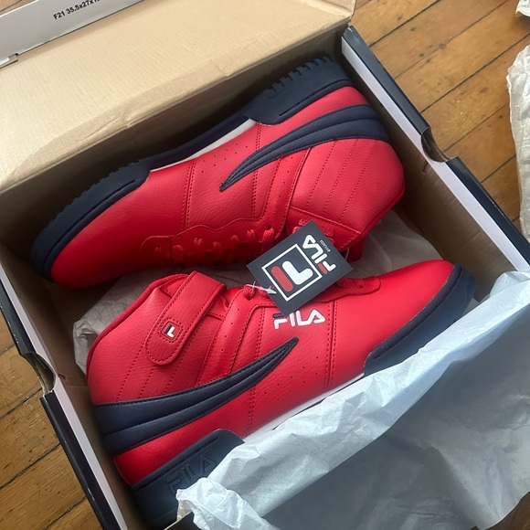 Fila | Shoes | Fila Retro Red Blue F3v Classics | Poshmark